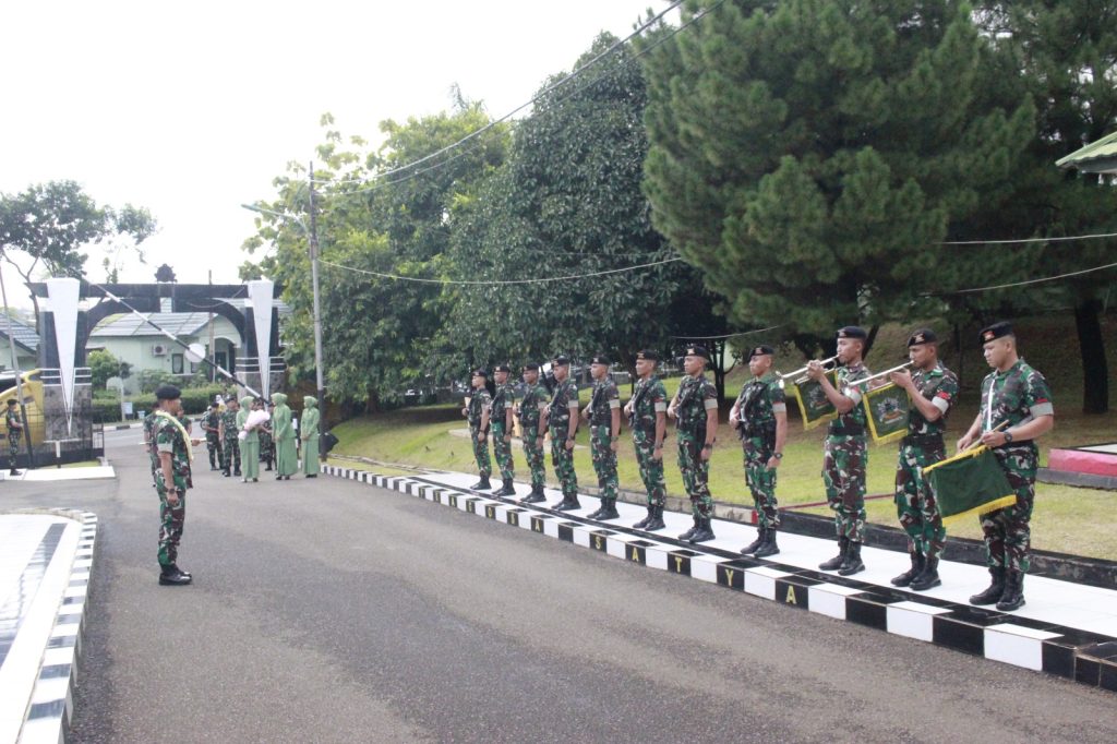 Pengucapan Ikrar Sumpah Prajurit 97 Calon Perwira Remaja Akademi ...